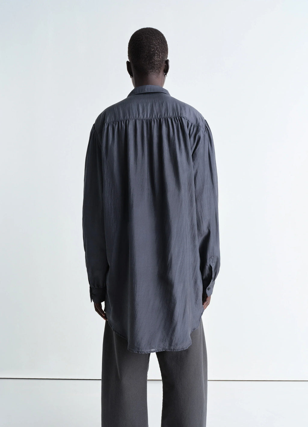 LIGHT POINTED COLLAR SHIRT - Charcoal - Silk Chiffon Parachute - Women ...